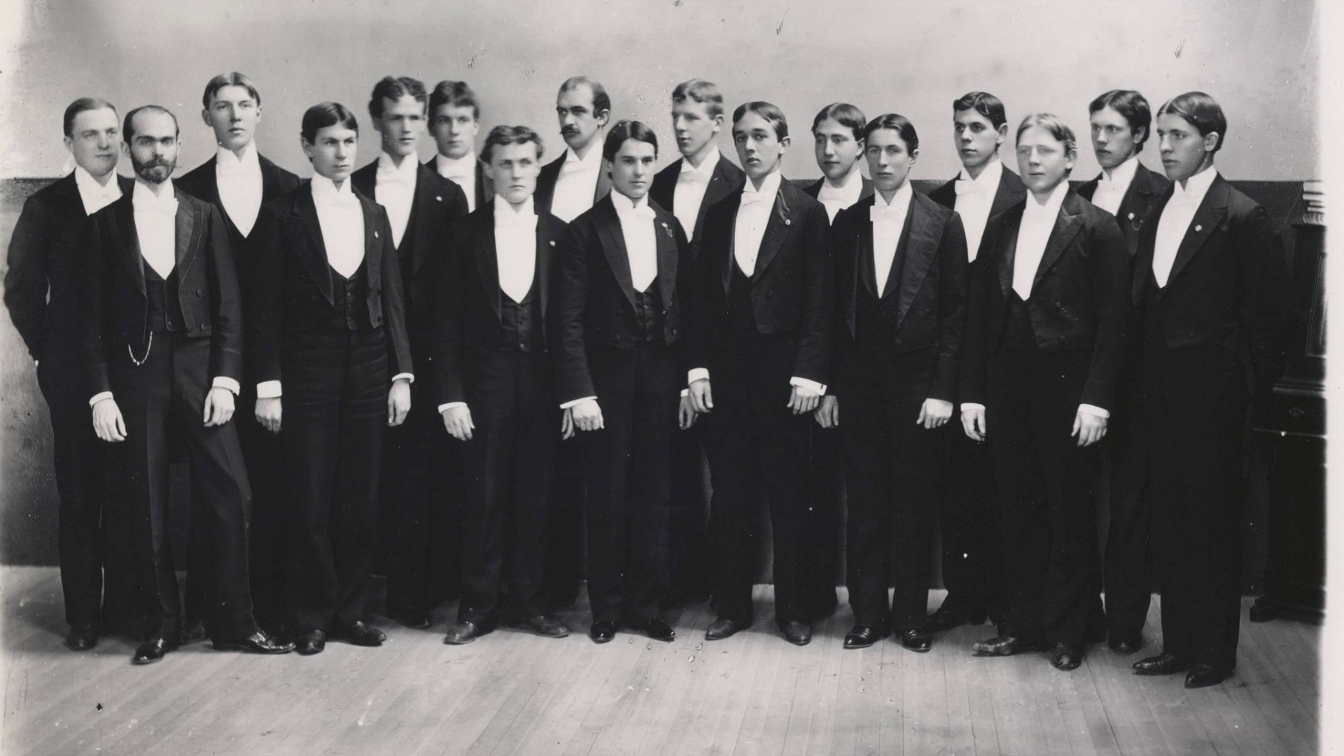 Old Glee Club Photo – The Penn State Glee Club